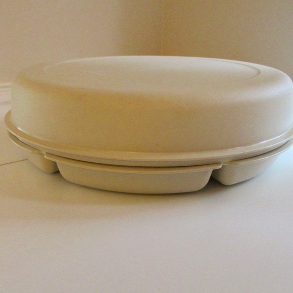 Tupperware | Kitchen | Tupperware Chipveggie Lazy Susan With Lid | Poshmark